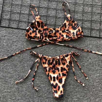 Burned Ladies 'seperate Swimsuit on Luulla