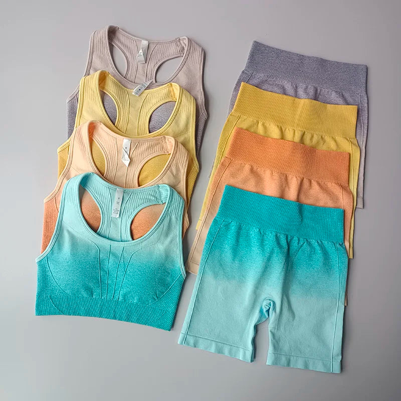 Ombre Seamless Sports Bra And Shorts Set on Luulla