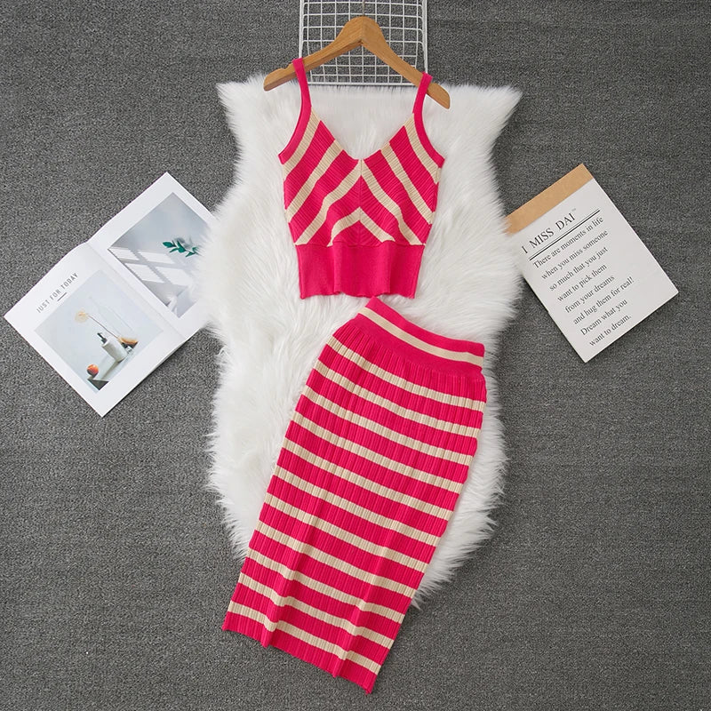 Stripe Knit Two-piece Skirt And Top Set on Luulla