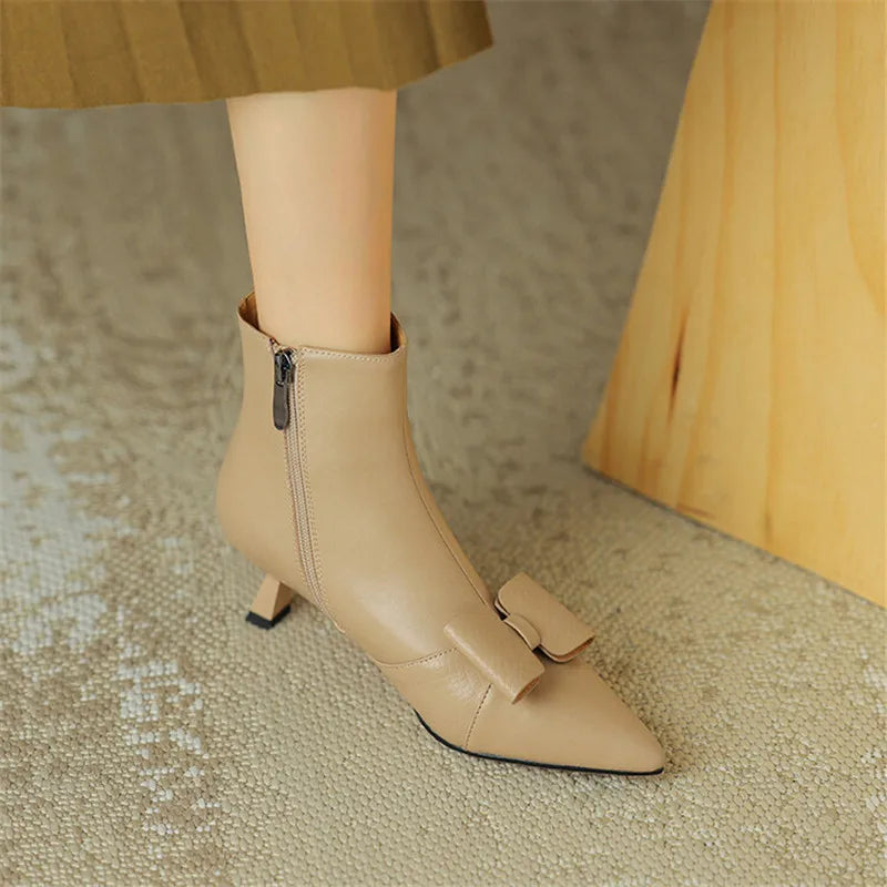 Beige Ankle Boots With Bow And Zipper on Luulla